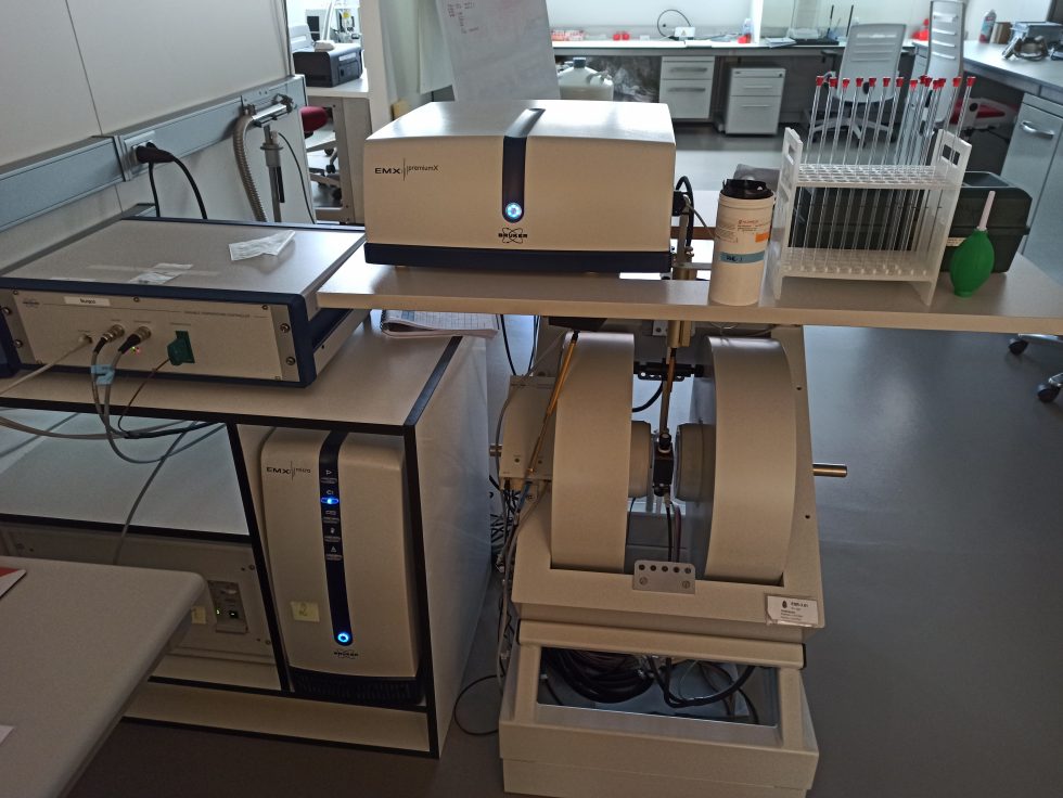 Deciphering long-term river incision and early human occupation in the ...